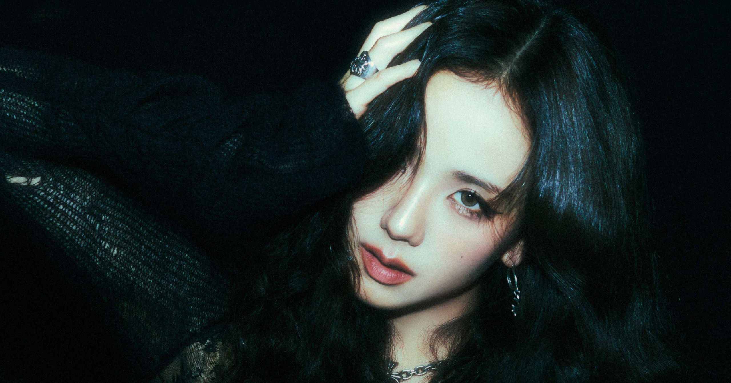 BLACKPINK's JISOO Brings Out The Love In New EP 'AMORTAGE'